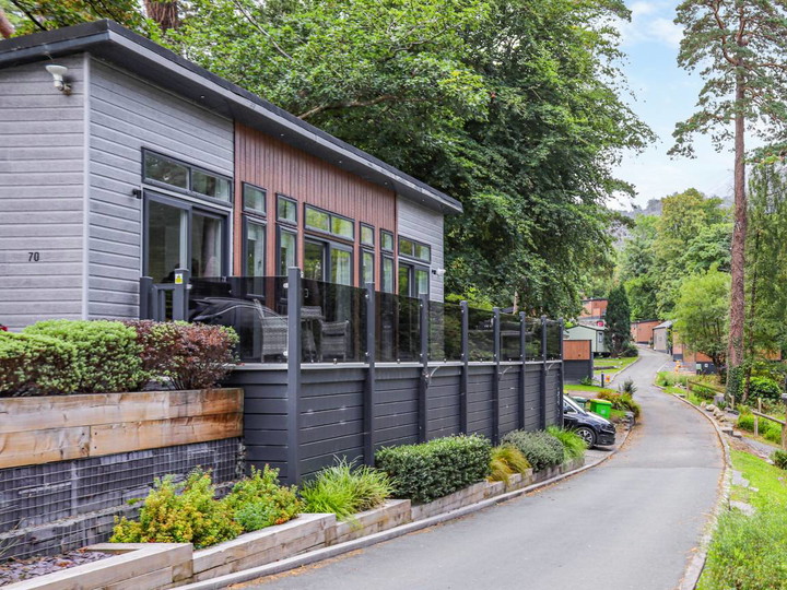 Cottage ∙ 2 Bedrooms ∙ 4 Guests - Bethesda