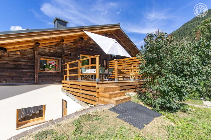 68 M² Gîte ∙ 2 Bedrooms ∙ 6 Guests - Beaufort, France