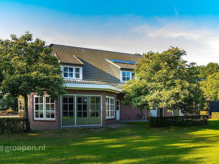 Casa Vacanza ∙ 12 Camere Da Letto ∙ 40 Ospiti - Tilburg
