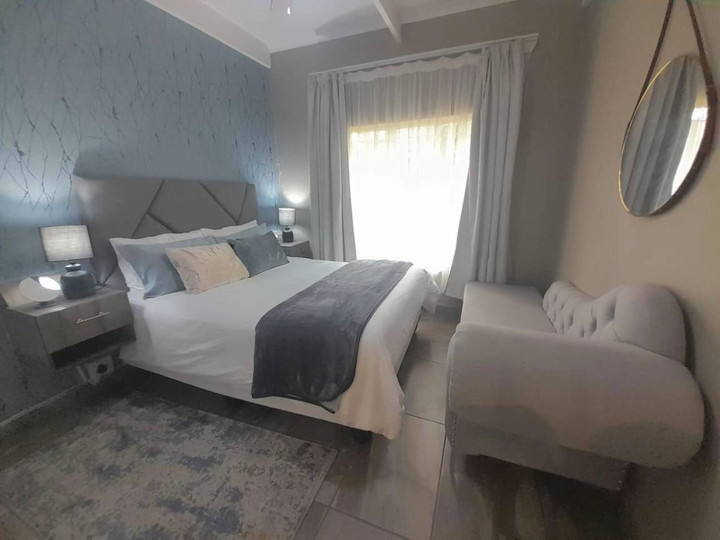 275 M² Boerderij ∙ 3 Slaapkamers ∙ 8 Gasten - Pretoria