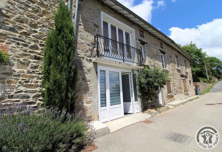 135 M² Gîte ∙ 4 Chambres ∙ 10 Personnes - Soucieu-en-Jarrest