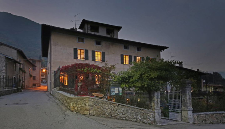 400 M² Agriturismo ∙ 5 Camere Da Letto ∙ 12 Ospiti - Limone Sul Garda