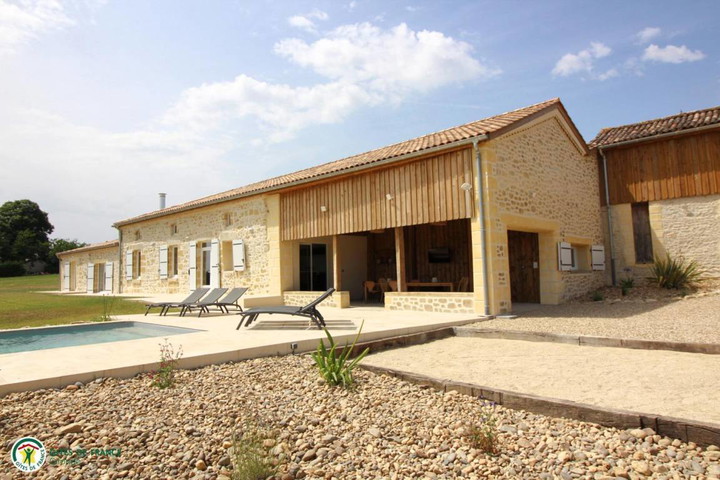 250 M² Gîte ∙ 4 Chambres ∙ 8 Personnes - Gironde