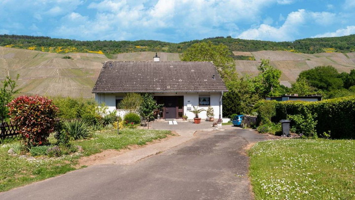 100 M² Apartment ∙ 1 Bedroom ∙ 2 Guests - Bernkastel-Kues