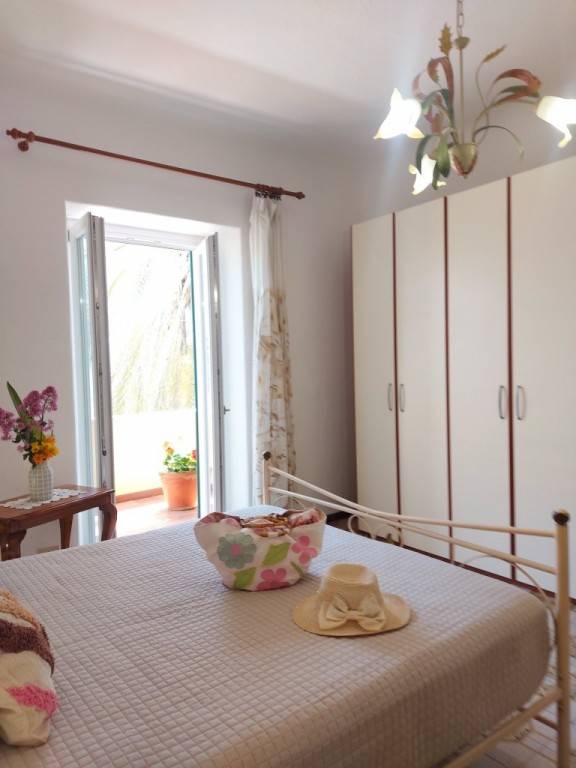 80 M² Apartment ∙ 2 Bedrooms ∙ 6 Guests - Ischia
