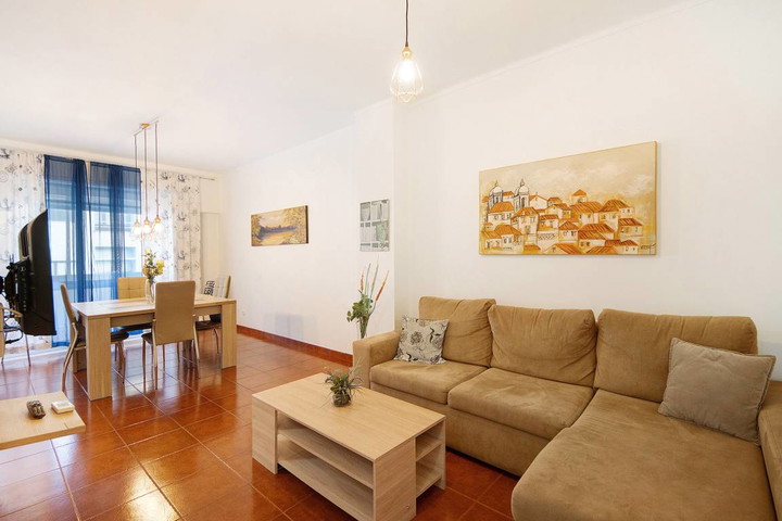 80 M² Apartment ∙ 2 Bedrooms ∙ 6 Guests - Porto