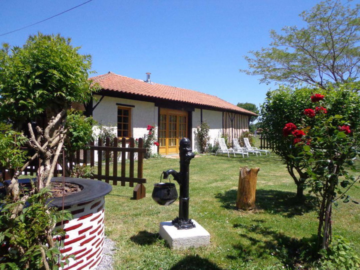 90 M² Gîte ∙ 2 Chambres ∙ 4 Personnes - Soustons