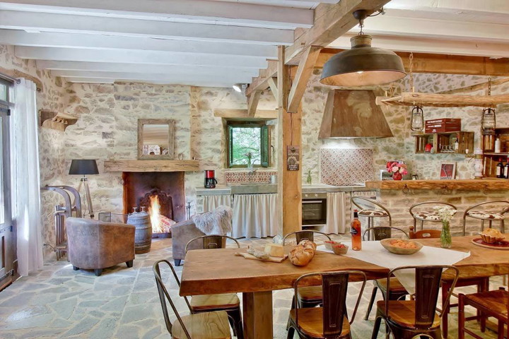 140 M² Gîte ∙ 4 Chambres ∙ 6 Personnes - Arreau