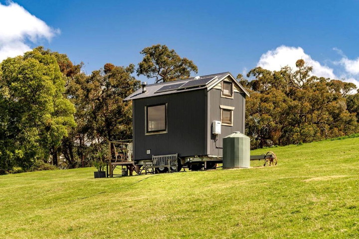 House ∙ 1 Bedroom ∙ 2 Guests - Ballarat