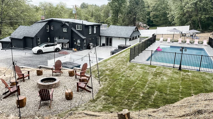 House ∙ 6 Bedrooms ∙ 11 Guests - Lake George, NY