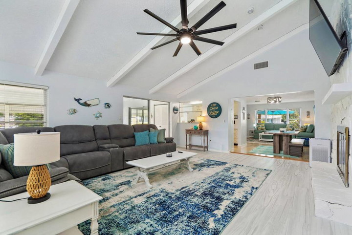 199 M² Ferienhaus ∙ 3 Schlafzimmer ∙ 10 Gäste - Dunedin, FL