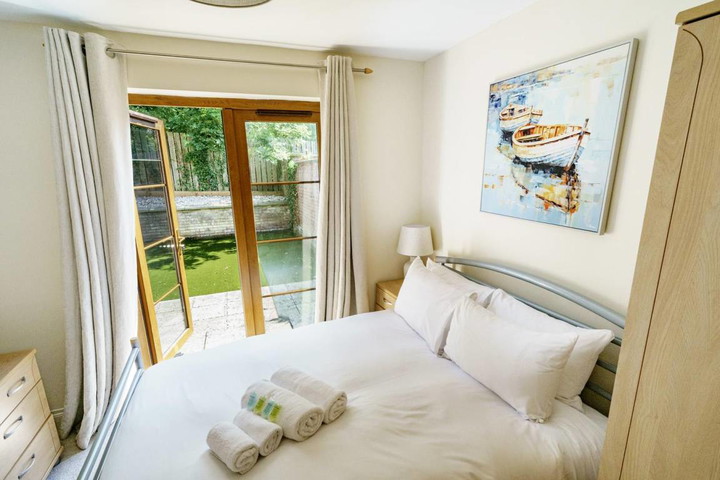 149 M² Casa ∙ 4 Habitaciones ∙ 6 Huéspedes - Belfast