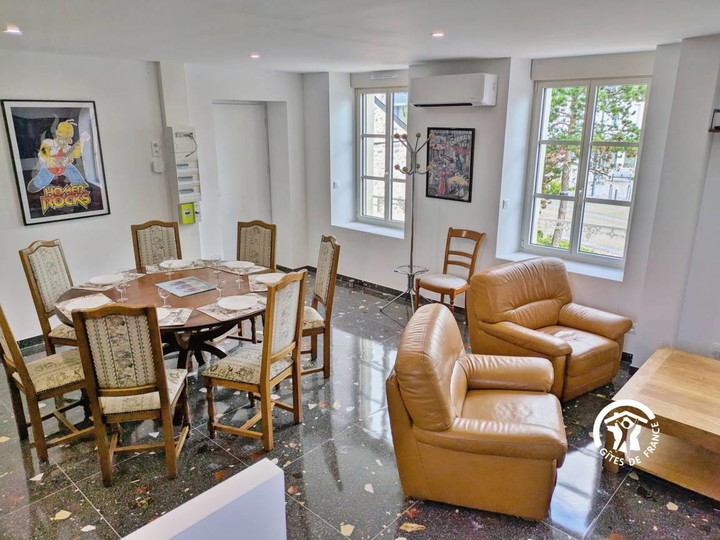 70 M² Appartement ∙ 3 Chambres ∙ 7 Personnes - Laval, France