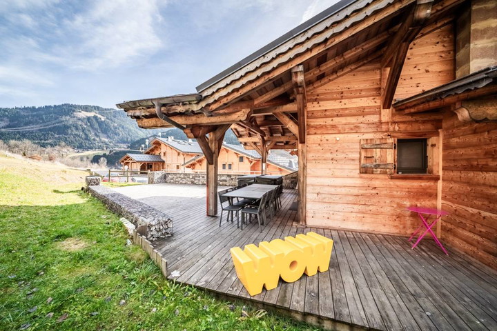 269 M² Chalet ∙ 8 Bedrooms ∙ 15 Guests - Les Crosets