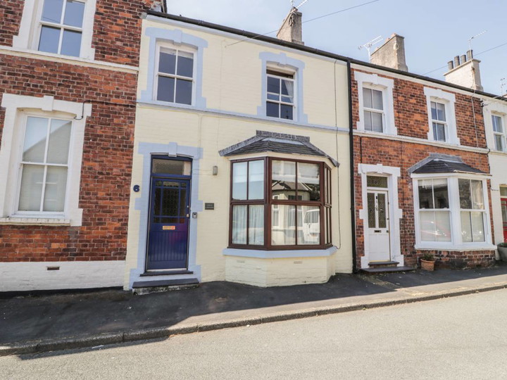 Cottage ∙ 4 Bedrooms ∙ 6 Guests - Beaumaris
