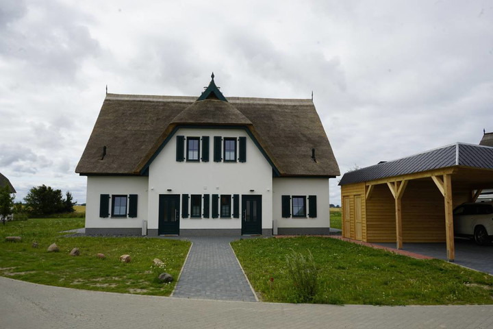 115 M² Ferienhaus ∙ 2 Schlafzimmer ∙ 4 Gäste - Schaprode