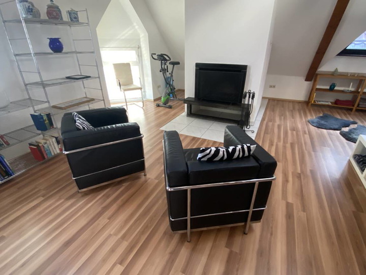 140 M² Appartement ∙ 3 Slaapkamers ∙ 8 Gasten - Sindelfingen