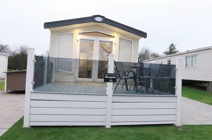 40 M² Cabin ∙ 2 Bedrooms ∙ 6 Guests - Anglesey