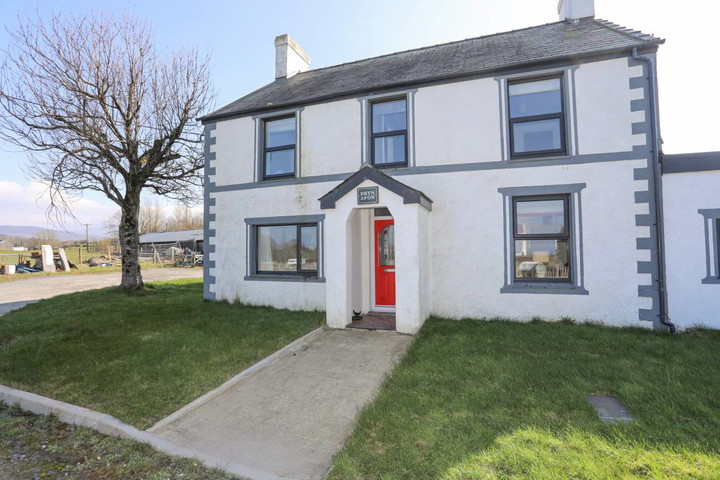 Cottage ∙ 5 Bedrooms ∙ 10 Guests - Bangor, UK