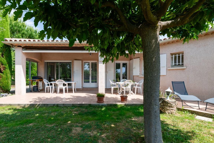 120 M² Maison De Vacances ∙ 4 Chambres ∙ 10 Personnes - Montélimar