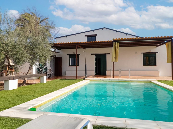 110 M² Villa ∙ 2 Habitaciones ∙ 9 Huéspedes - Arahal