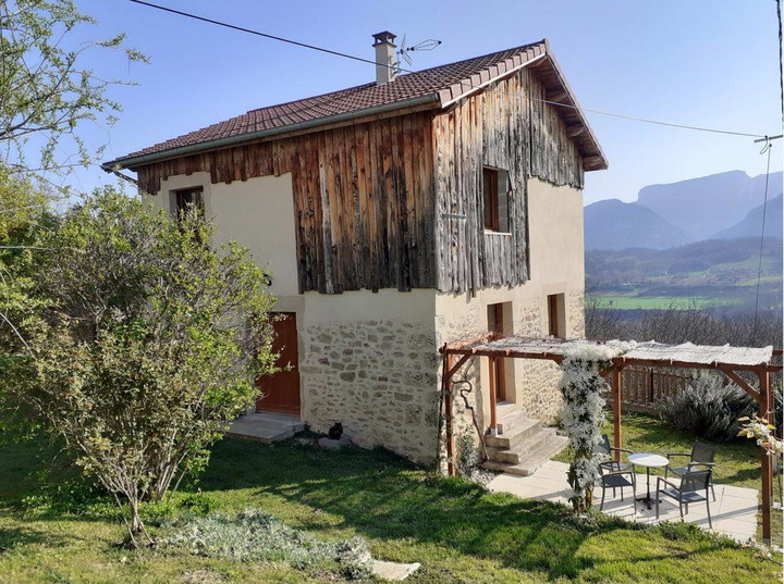 104 M² Gîte ∙ 2 Chambres ∙ 4 Personnes - Pont-en-Royans