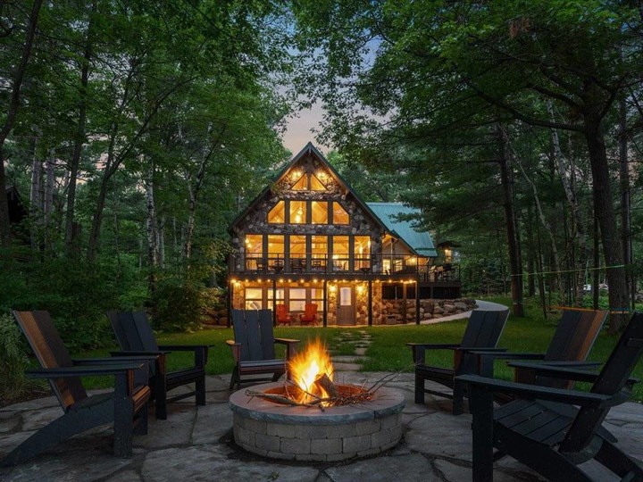 Cabin ∙ 6 Bedrooms ∙ 15 Guests - Breezy Point, MN