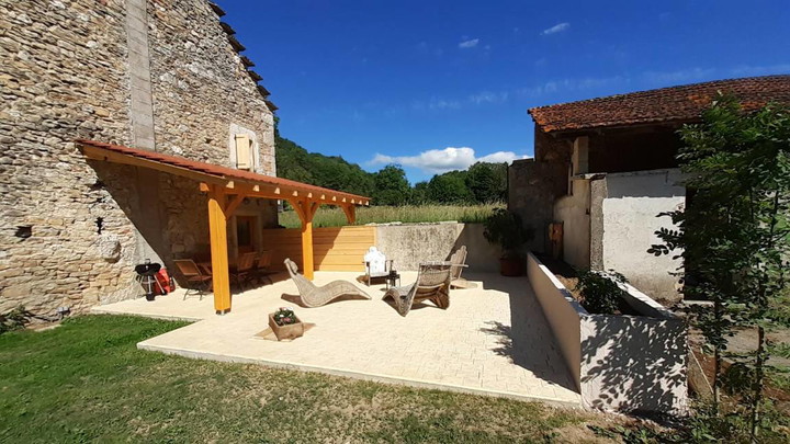 60 M² Gîte ∙ 2 Chambres ∙ 5 Personnes - Ain