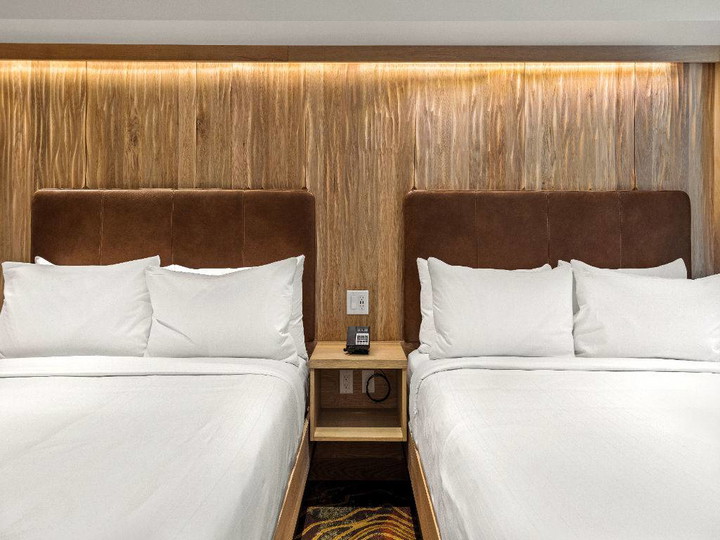 83 M² Hotel ∙ 1 Bedroom ∙ 4 Guests - Banff