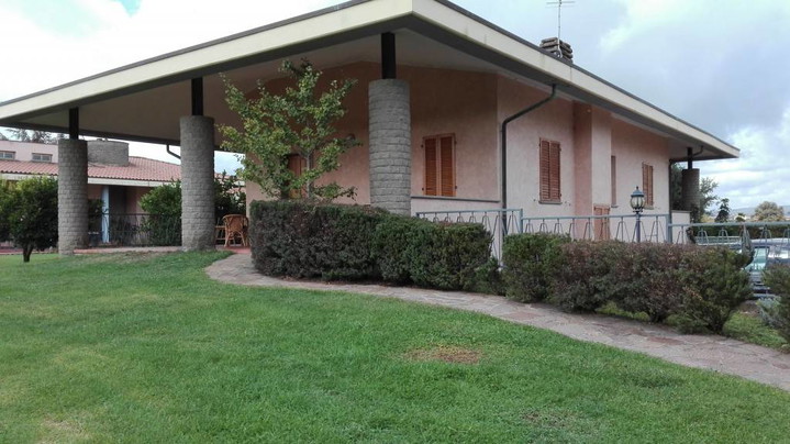 90 M² Villa ∙ 1 Habitación ∙ 6 Huéspedes - Trevignano Romano
