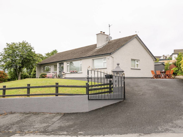 Cottage ∙ 3 Bedrooms ∙ 6 Guests - Warrenpoint