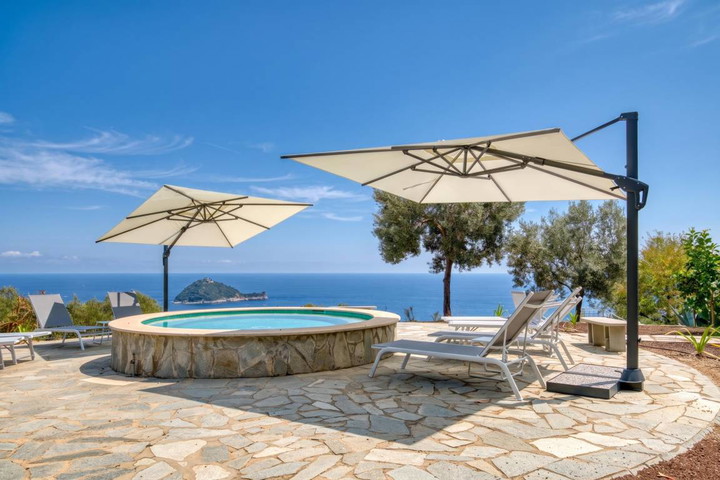 130 M² Villa ∙ 2 Bedrooms ∙ 6 Guests - Alassio