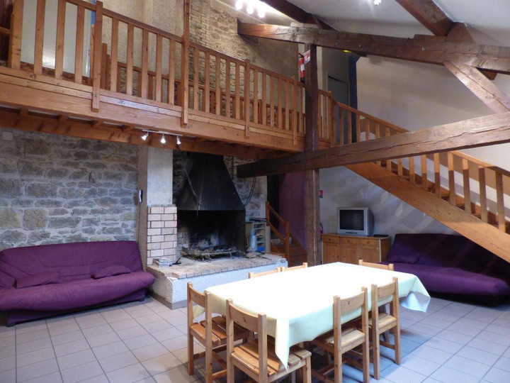 Gîte ∙ 5 Chambres ∙ 15 Personnes - Ain