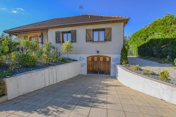 96 M² Gîte ∙ 3 Chambres ∙ 6 Personnes - Troyes