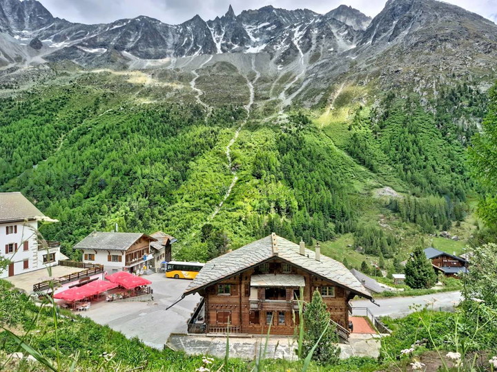 140 M² Ferienwohnung ∙ 4 Schlafzimmer ∙ 8 Gäste - Arolla