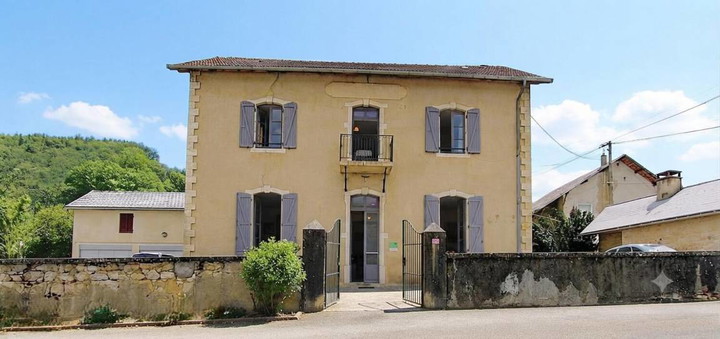 69 M² Gîte ∙ 3 Chambres ∙ 6 Personnes - Ain