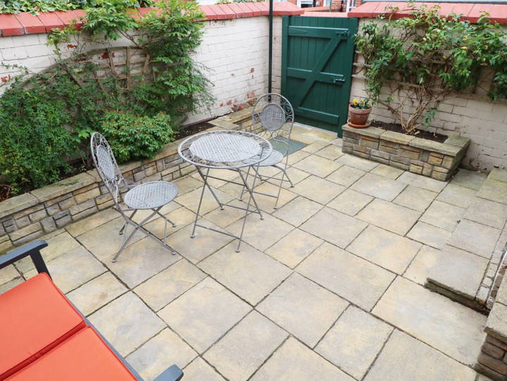Cottage ∙ 2 Bedrooms ∙ 4 Guests - Wirral
