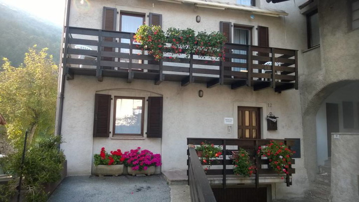 100 M² House ∙ 2 Bedrooms ∙ 5 Guests - Trento