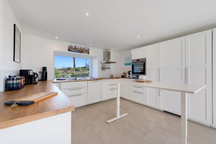 129 M² Maison De Vacances ∙ 6 Chambres ∙ 12 Personnes - Kerlouan