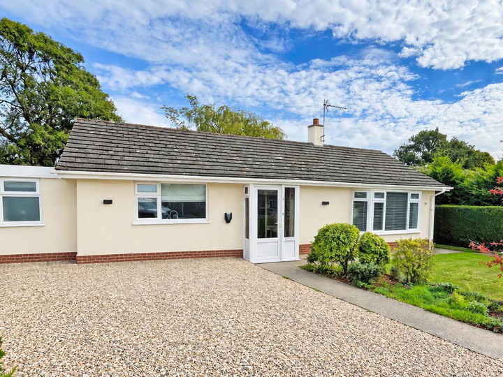 Cottage ∙ 2 Bedrooms ∙ 4 Guests - Holt