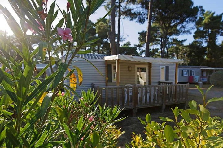 28 M² Camping ∙ 2 Chambres ∙ 6 Personnes - Charente-Maritime