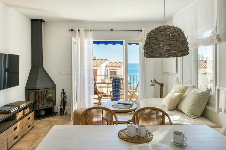 63 M² Apartamento ∙ 2 Habitaciones ∙ 4 Huéspedes - Llançà
