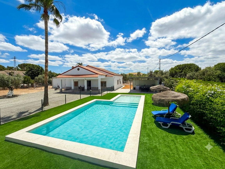 140 M² Casa ∙ 3 Habitaciones ∙ 6 Huéspedes - Arahal