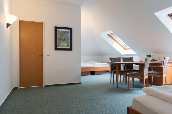 35 M² Hotel ∙ 1 Habitación ∙ 4 Huéspedes - Bad Salzuflen