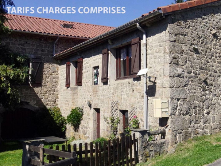 65 M² Cottage ∙ 2 Bedrooms ∙ 4 Guests - Auvergne