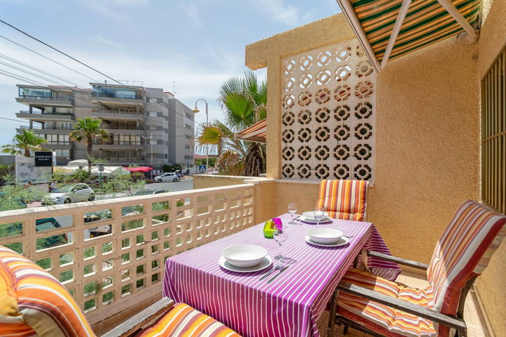 100 M² House ∙ 3 Bedrooms ∙ 6 Guests - La Marina