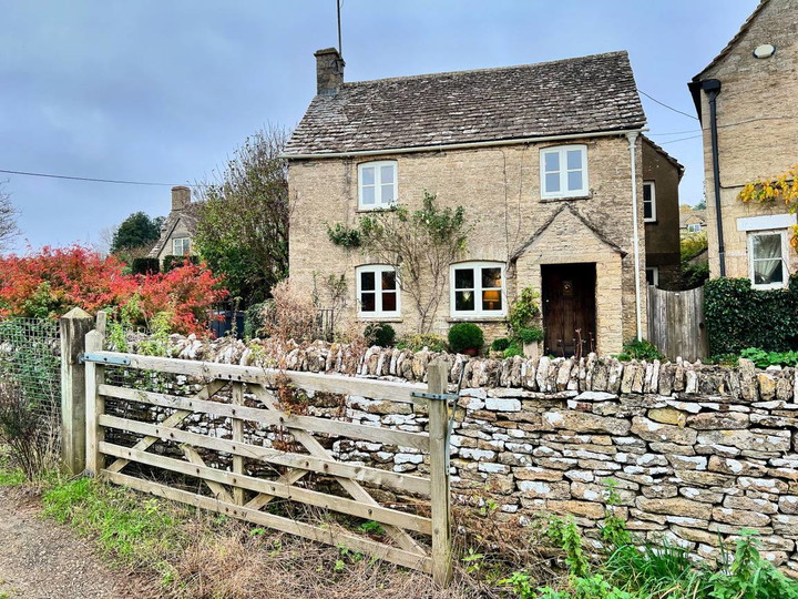 Cottage ∙ 3 Bedrooms ∙ 6 Guests - Bibury