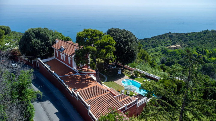300 M² Villa Vacanza ∙ 4 Camere Da Letto ∙ 8 Ospiti - Ancona
