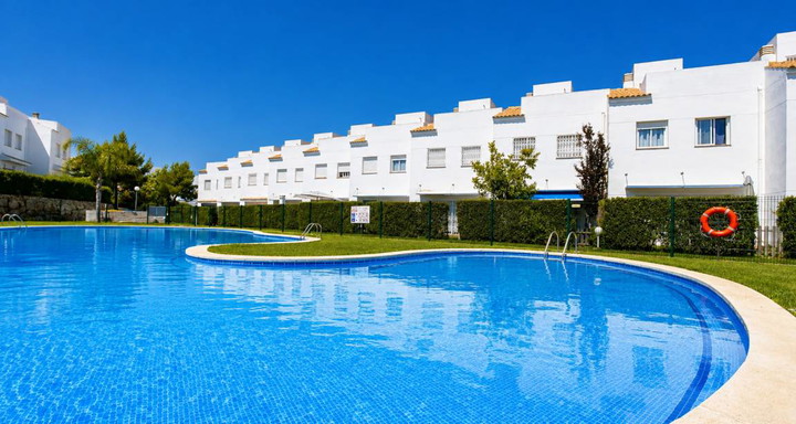 115 M² Maison De Vacances ∙ 3 Chambres ∙ 5 Personnes - La Pineda