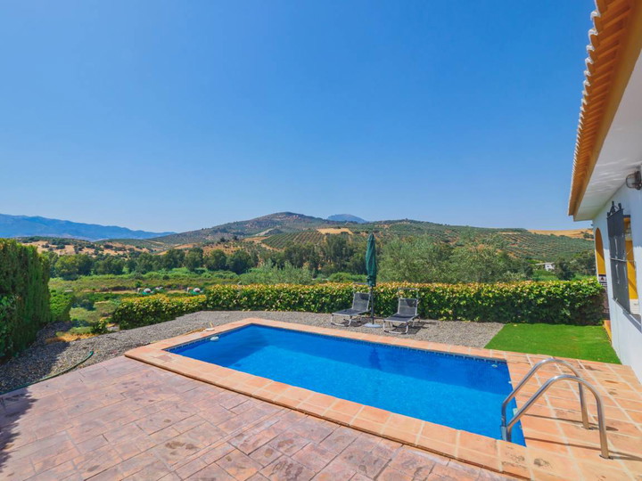 100 M² Casa Rural ∙ 3 Habitaciones ∙ 6 Huéspedes - Monda
